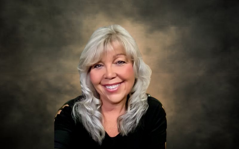 Home [www.reneaattaway.com]